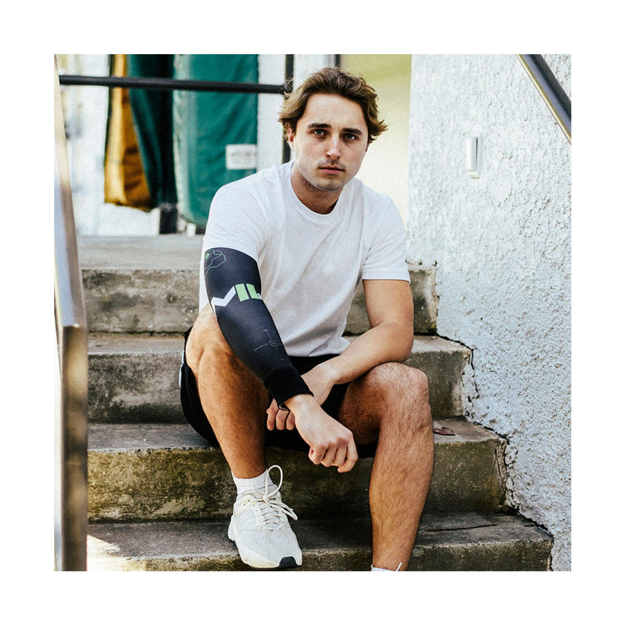 Call of Duty: Modern Warfare Merch - Apparel & Collectibles